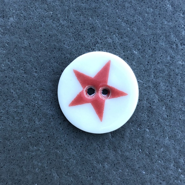 Kate Holliday Buttons - Assorted Star Buttons Small and Smaller Medium